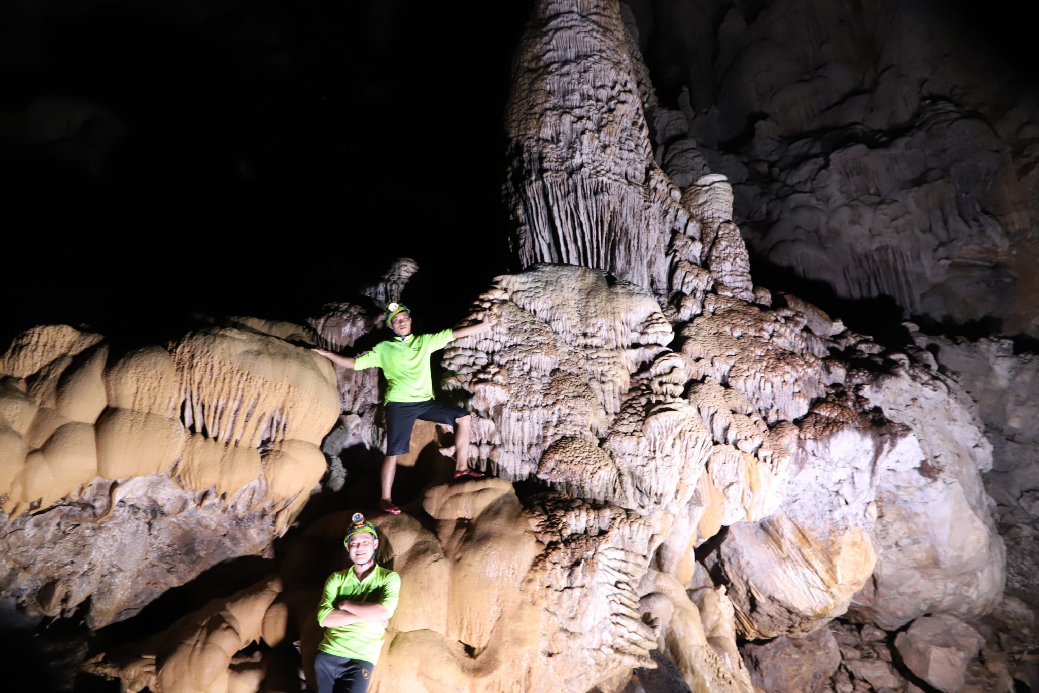 RUC MON CAVE ADVENTURE - Son Doong Travel